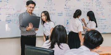 Strategi Mengajar yang Efektif dan Contoh Penerapannya